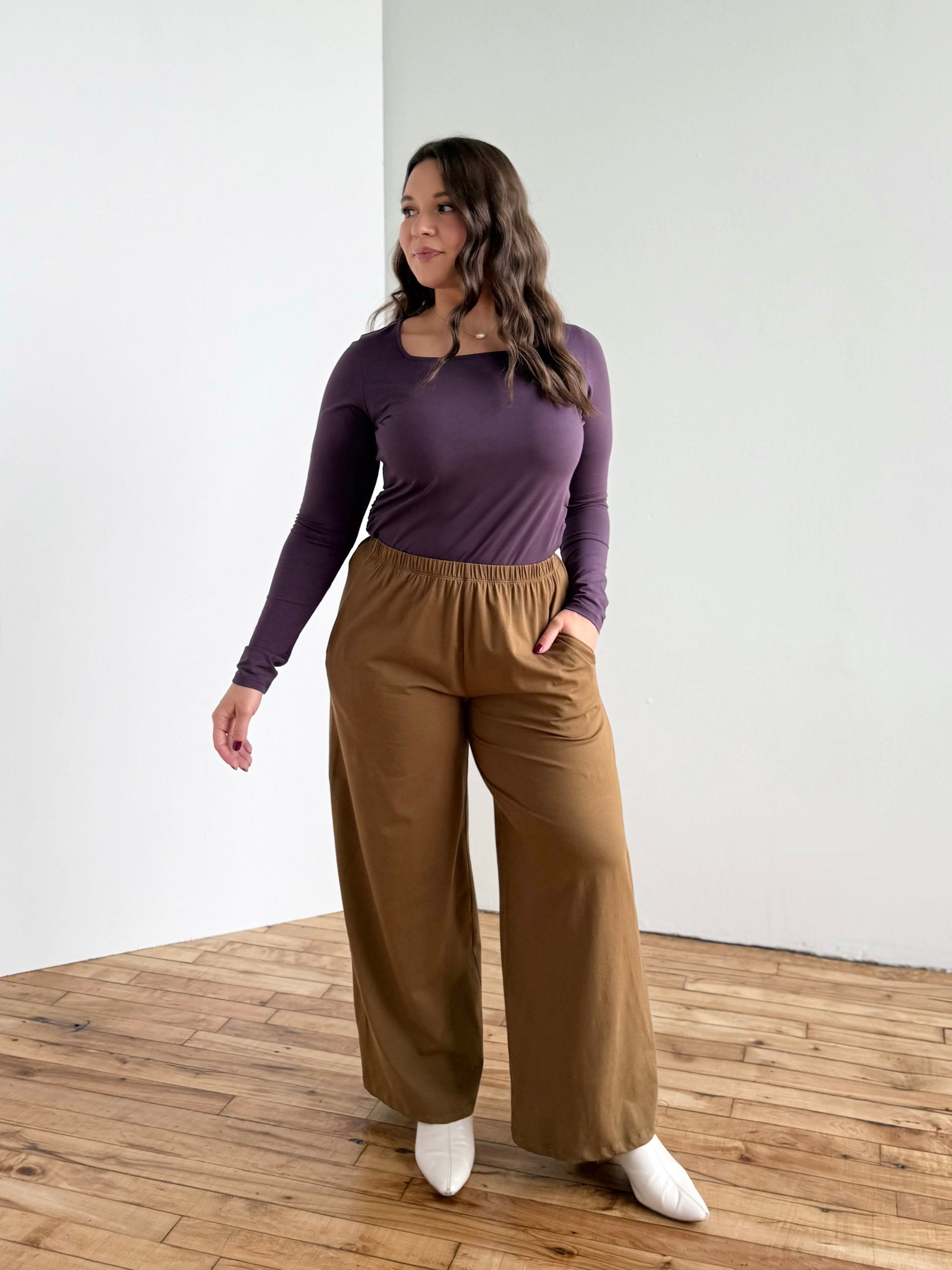 ANDRI jersey pants in Kona Brown – Trades of Hope